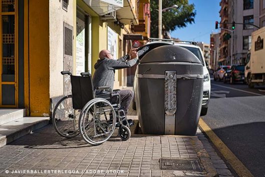 ADA Trash Can Requirements for Accessible Recycling